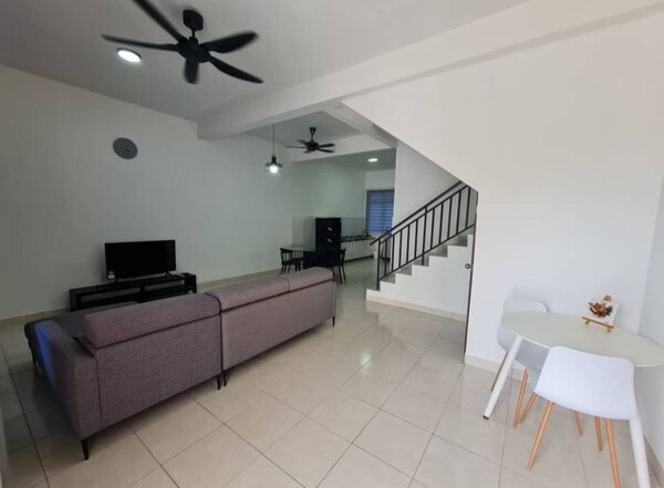 Meranti, Hillpark, Puncak Alam - Property Info, Photos & Statistics ...