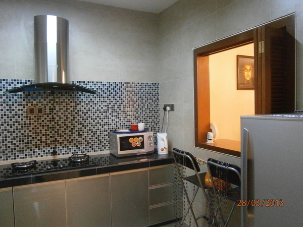 Cameron Towers, Bukit Gasing - Property Info, Photos & Statistics | iRumah