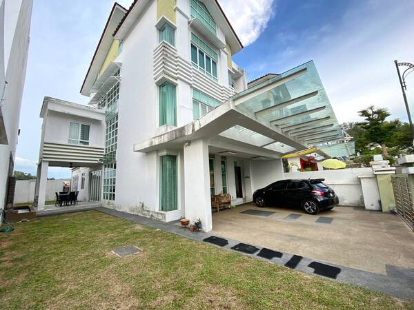 Tiara Residence, Bukit Mewah - Property Info, Photos & Statistics | iRumah