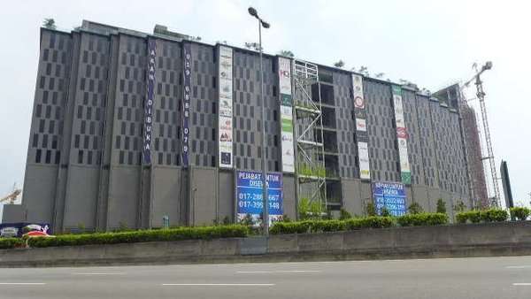 Sky Park, One City, UEP Subang Jaya - Property Info, Photos ...