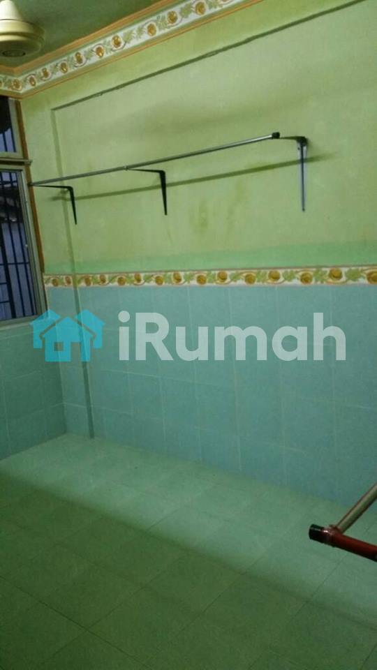 Taman Bukit Angkasa, Pantai Dalam - 125 Building & Interior Photos | iRumah