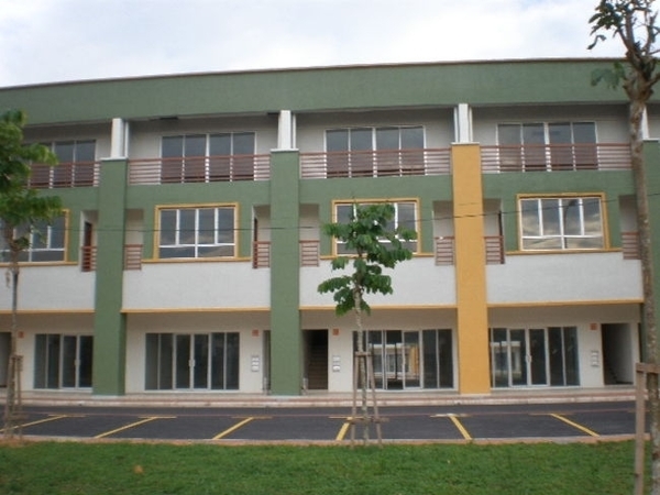 Danau Lumayan, Bandar Sri Permaisuri - Property Info, Photos ...