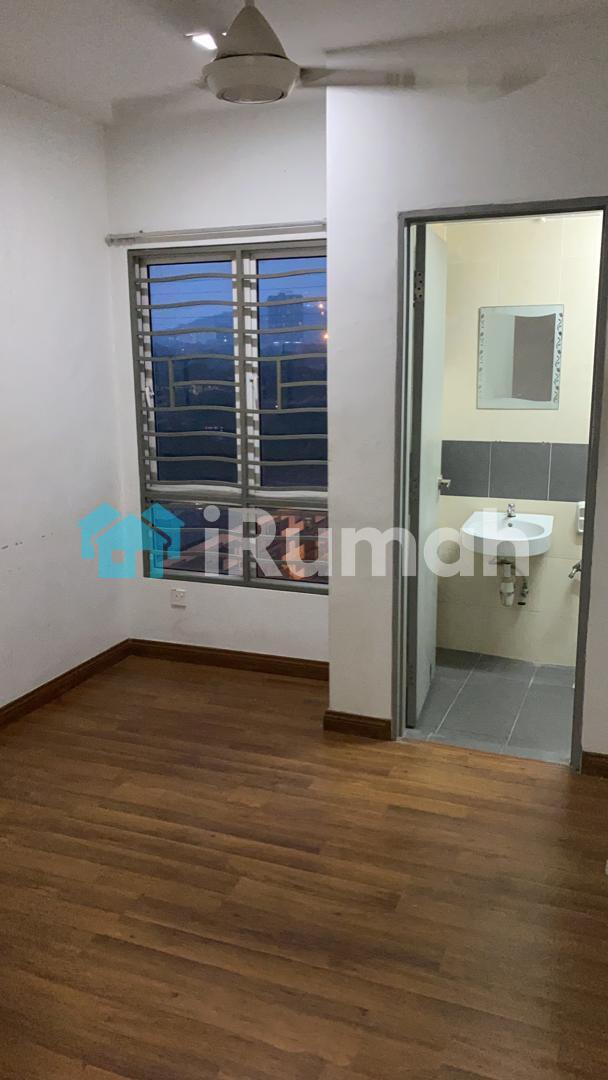 Kondominium Seri Puteri, Bandar Sri Permaisuri - 250 Building ...