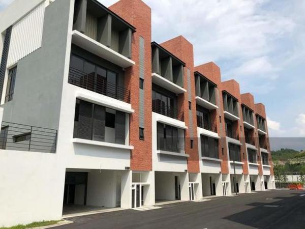 Villa Senja, Bandar Country Homes - Property Info, Photos & Statistics ...