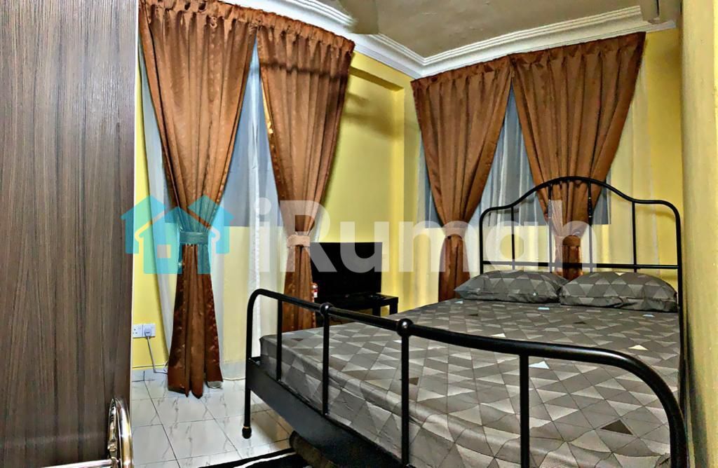 Taman Bukit Angkasa, Pantai Dalam - 125 Building & Interior Photos | iRumah