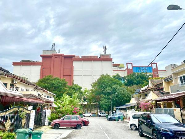 Endah Parade, Taman Sri Endah - Property Info, Photos & Statistics | iRumah